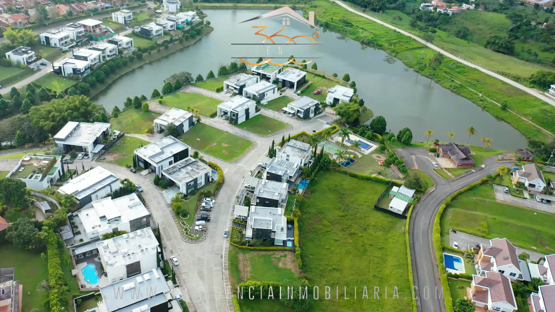 Espectacular Casa en Venta Ruitoque Condominio